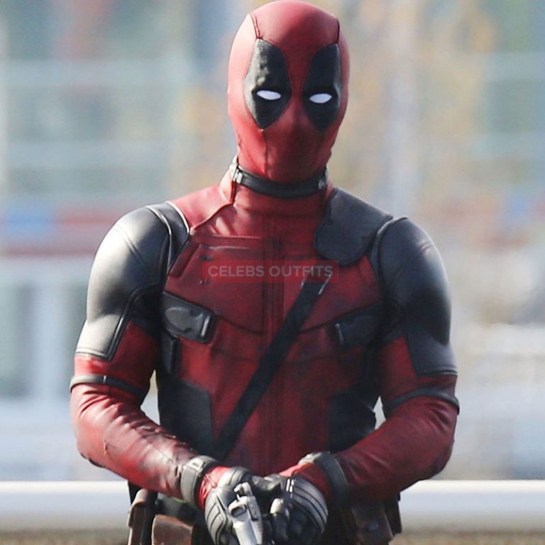 Ryan Reynolds - Deadpool Cosplay costume in Deadpool Movie